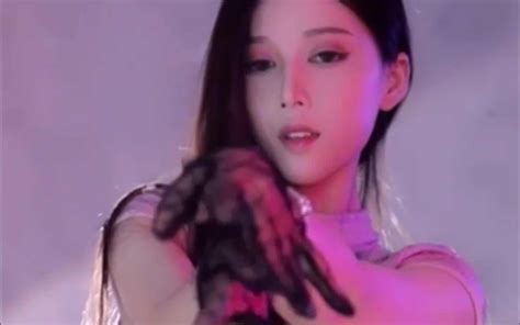性感身材美女慢摇哔哩哔哩bilibili