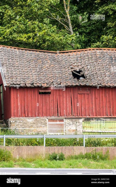 Old Red Barn With A Collapsed Roof Stock Photo Alamy