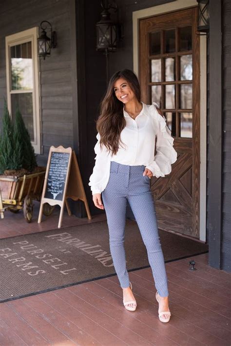 15 Outfits Con Pantalón De Tiro Alto Que Debes Probar