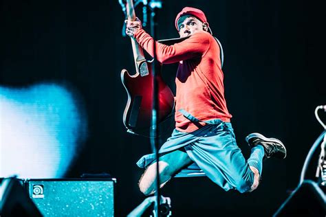 Red Hot Chili Peppers Epic Musical Excellence In London