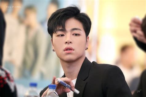 Ju Ne Ikon 아이콘 Junhoe 준회 Goo Junhoe 구준회