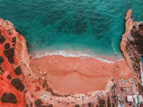 Premium Photo High Angle View Of Rocks On Beach
