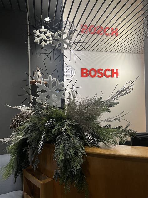 Amy Cronin On Linkedin Holidayspirit Teambosch Goingbeyond Keenfinity Festivevibes…