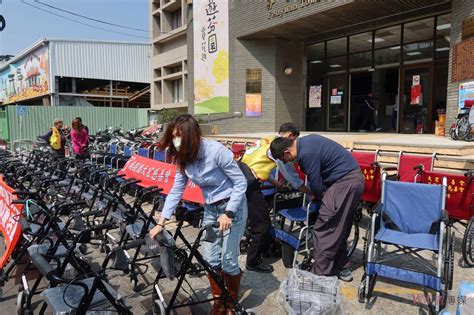 影／慈善會三年內二度捐輪椅、助行器 低收與身障快至芬園公所申請