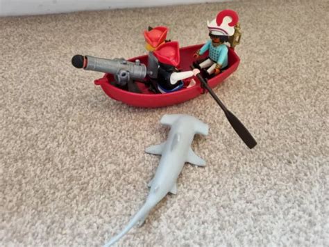 PLAYMOBIL PIRATE ROWING Boat With Cannon Being Chased By A Hammerhead Shark EUR