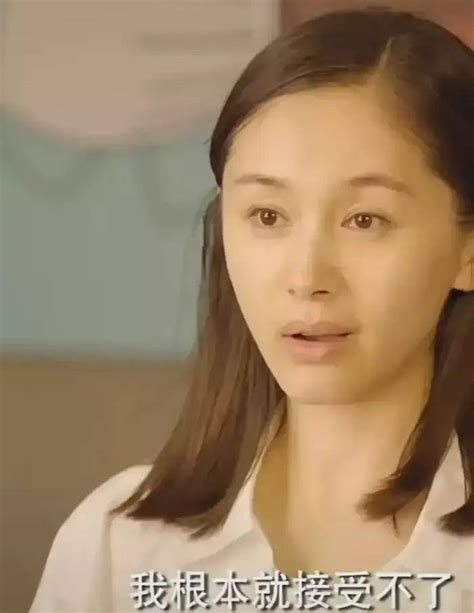 王子文：撩起衣服露出妊娠纹，没有丑不丑，这才是我的真面目！