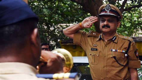 Mumbai Gets New Police Commissioner Vivek Phansalkar The Hindu