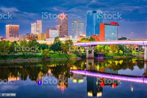 리틀 록 아칸소 미국 스카이 라인 아칸소에 대한 스톡 사진 및 기타 이미지 아칸소 스카이라인 리틀 록 Istock