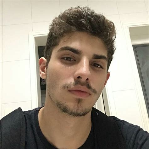 Hot White Guy Selfie