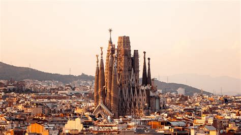 La Sagrada Familia Everything You Need To Know Architectural Digest