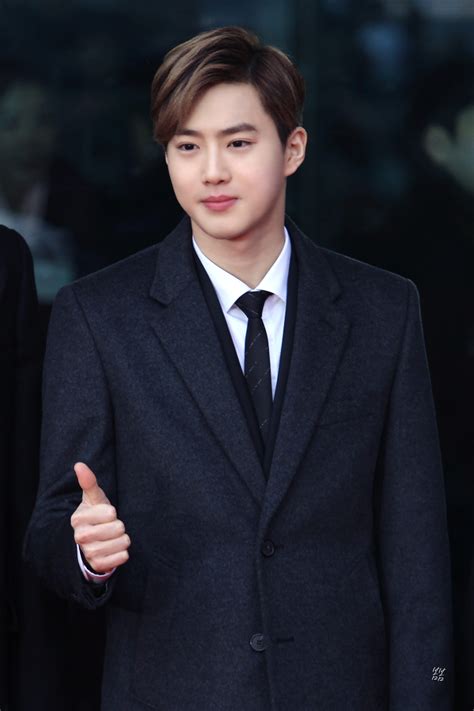 Exo Suho In Suit 1000x1500 Wallpaper