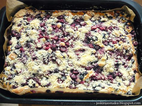 Jaskinia Smaku Proste ciasto z owocami i kruszonką