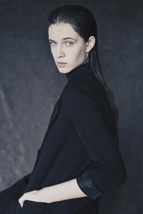 Leticia B Gz Quest Artists And Models