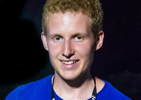 Bryanstars Biography Age Weight Height Friend Like Affairs