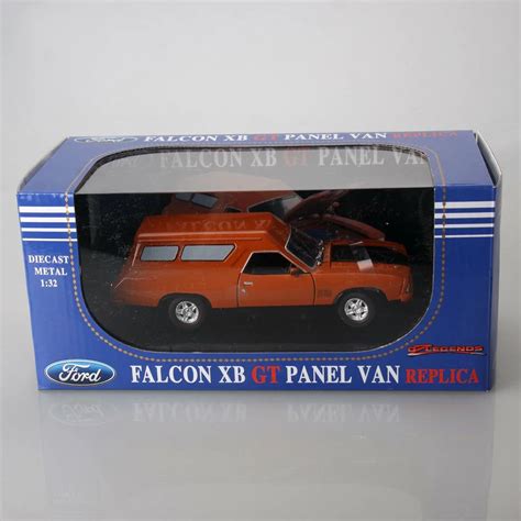 Falcon Xb Gs Red Panel Van Diecast Model 132 Topmill