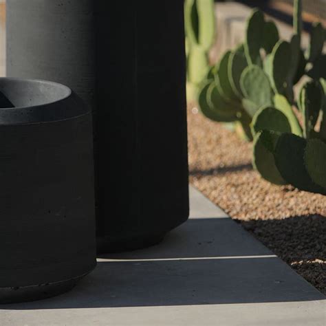 Offset Planter Landscape Forms