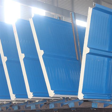 China Factory Insulated Roof Pu Polyurethane Sandwich Panel 75mm