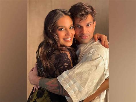 Bipasha Basu Karan Singh Grover Get Mushy In Latest Picture