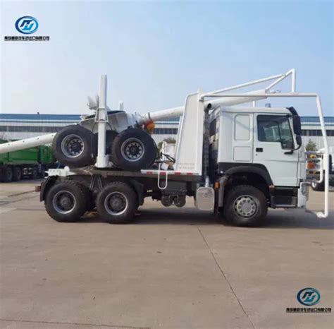 Customized Sinotruk HOWO Log Wood Timber Forest Logging Carrier