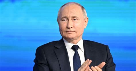 Leaked Kremlin Docs Detail Putins Billion Election Propaganda Blitz World News