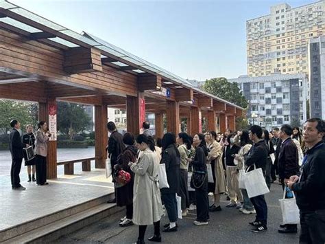 “国培计划（2023）”——孝感市孝南区教师自主选学试点研修项目（初中英语）跟岗研修活动在孝感市文昌中学举行 湖北工程学院外国语学院欢迎你