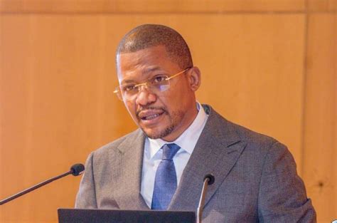 Hydrocarbures Le Ministre Budimbu Reçoit Les Données Techniques De 16 Blocs Pétroliers