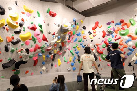 Cgv 피카디리1958에 클라이밍짐 리뉴얼
