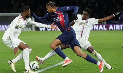 Psg Le Havre Bradley Barcola Est Confiant Pour La Fin De La Saison