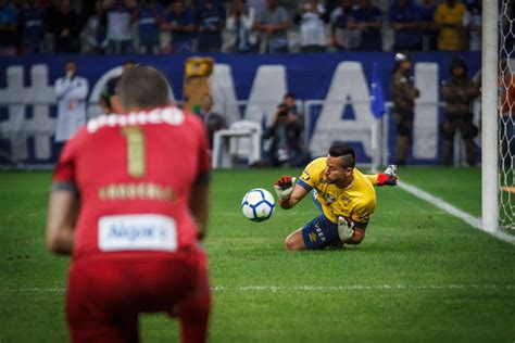 Lembra Dessa 4 Anos Atrás Fábio Fazia História Pelo Cruzeiro Na Copa