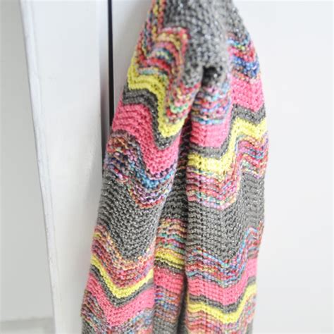 Knitting Pattern Zigzag Scarf Free Knitting Patterns At Yarnplaza Com