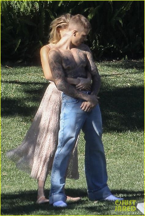 Justin Hailey Bieber Have An Impromptu Photo Shoot Together Photo