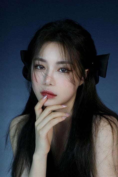 Uzzlang Girl Girl Face Korean Girl Asian Girl Medium Long Haircuts Medium Hair Poses