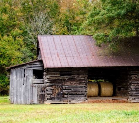 Near Greensboro Nc Check Out That Nice Metal Roof On That Old Barn