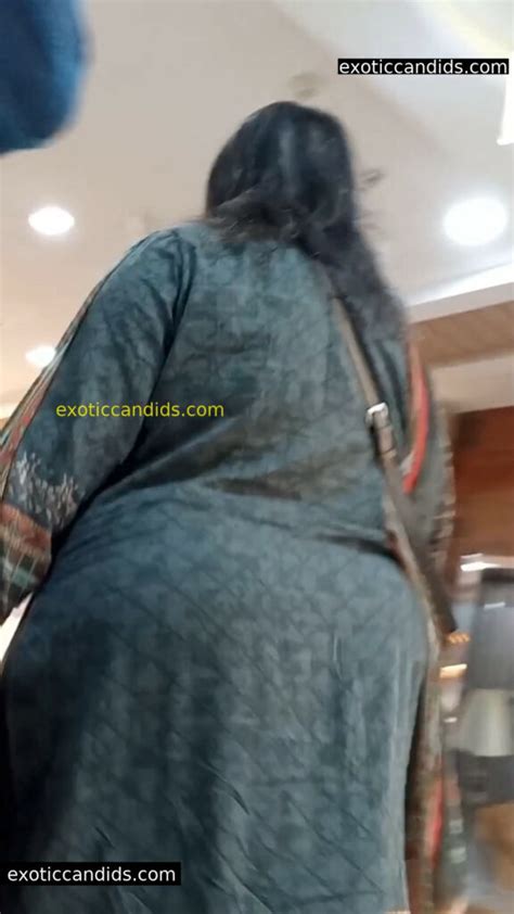 Pakistani Aunty Moti Gaand Exotic Candids