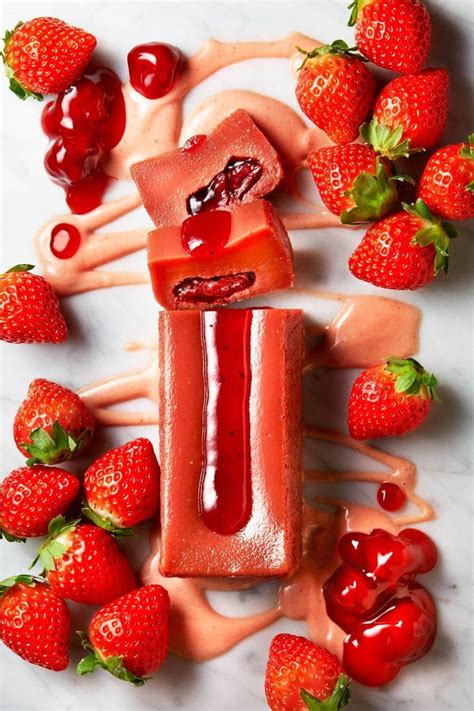 大人のガトーショコラ専門店「マジョリ」しっとり“濃厚いちご”のガトー、大阪＆博多で発売 Sweets Desserts Japanese