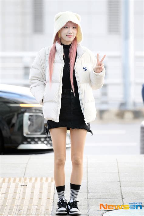 최예나 ‘브이만 해도 귀여움 폭발[포토엔hd] 손에 잡히는 뉴스 눈에 보이는 뉴스 뉴스엔