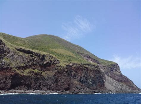 手軽に無人島で秘境体験！八丈小島に行こう！ 東京都 Traveljp たびねす