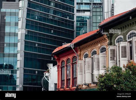 The Surprising Mix Of Modern And Ancient Architectures In Singapore