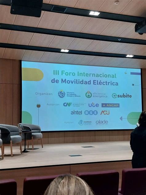 Iiiforointernacionaldemovilidadeléctrica Nicolás Fleitas
