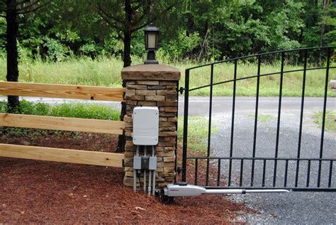 Liftmaster La Ul Dual Swing Gate Opener Kit With Myq Technology