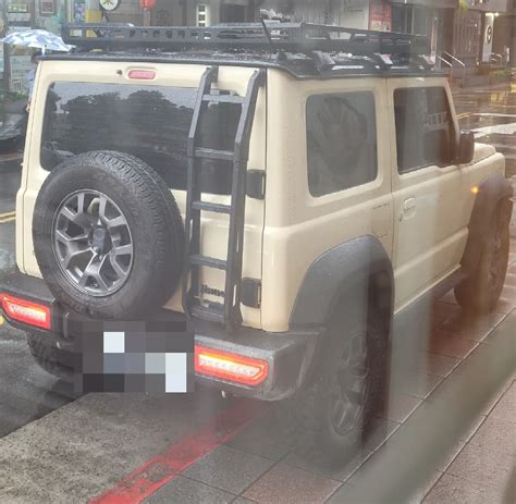 請問這是什麼車 汽車板 Dcard