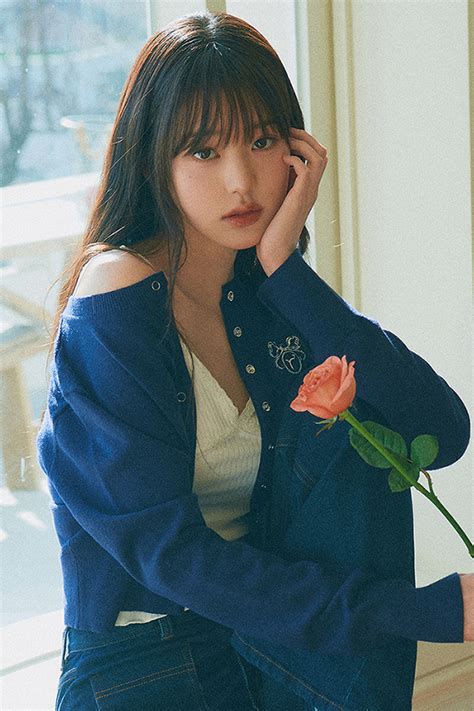 로라로라 새 뮤즈 장원영과 함께한 24 스프링 컬렉션 공개