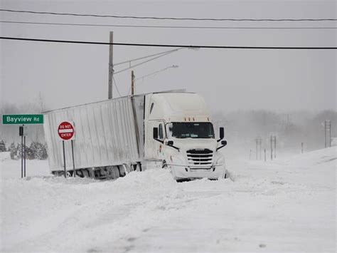 Tormenta Elliot Deja Más De 20 Muertos En Estados Unidos