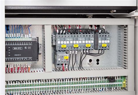 MH 101A Automatic Strapping Machine