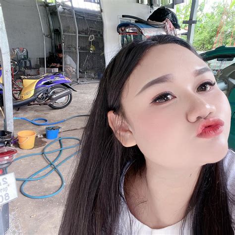 สีนดานหใาคักเนาะลูก อี หัวควาย🦶🏽 พลอยไพลิน พระยาลอ Facebook