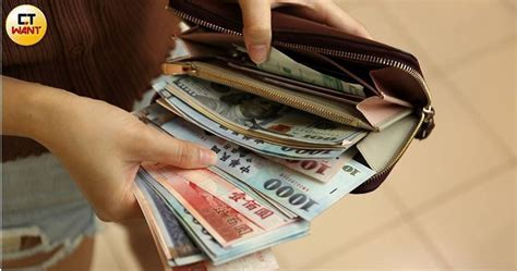 1個月給「2千零用錢」 她見老公3年偷3萬私房錢氣炸：對婚姻不忠 生活 Ctwant