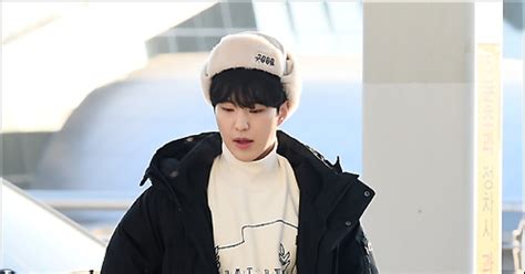 Md포토 세븐틴 호시 추울땐 롱패딩이죠
