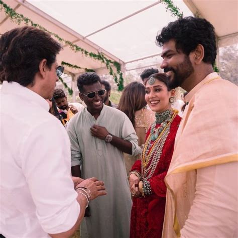 இணையத்தை அலங்கரிக்கும் நயன் விக்கி திருமண புகைப்படங்கள் சூப்பர்