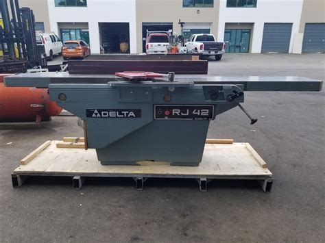 Used Delta Invicta RJ42 Jointer – Coast Machinery Group
