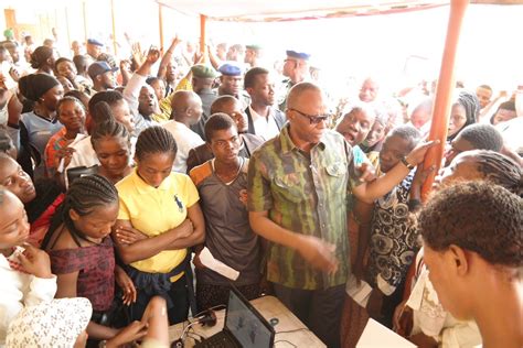 Mimiko Visited Inec Voter Registration Center See Crowds Reaction